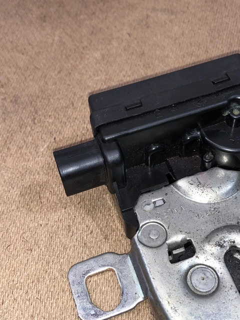 02-13 MINI COOPER R50 R53 R56 REAR TRUNK LID LOCK ACTUATOR HATCH LATCH ...