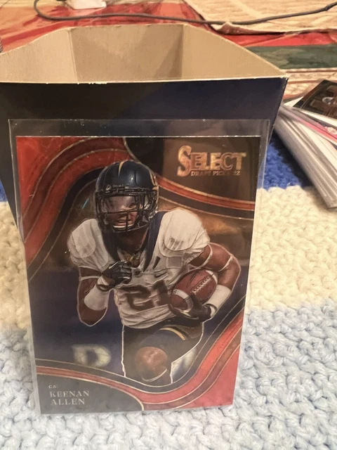 2022 SELECT FOOTBALL Keenan Allen Red Lazer Prizm - Niveau du terrain ...