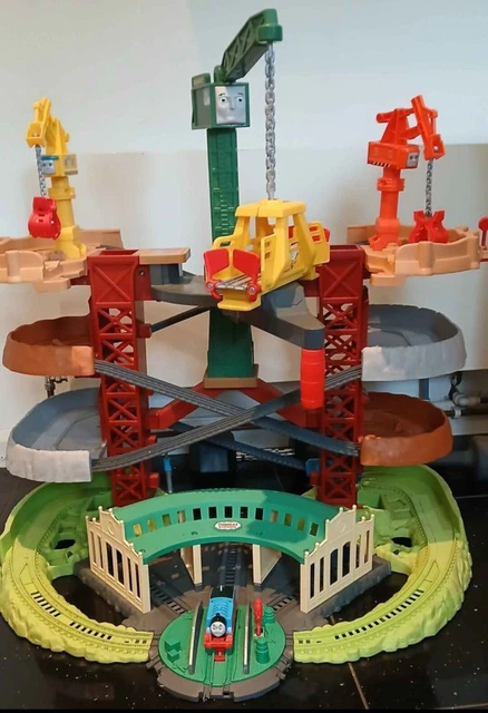 THOMAS & FRIENDS Trains & Cranes Super Tower Toy Set With Lots of Extra track £40.00 - PicClick UK