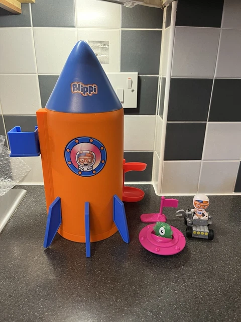 BLIPPI TOYS BLIPPI Rocket Playset With Sounds & Accessories £35.00 ...