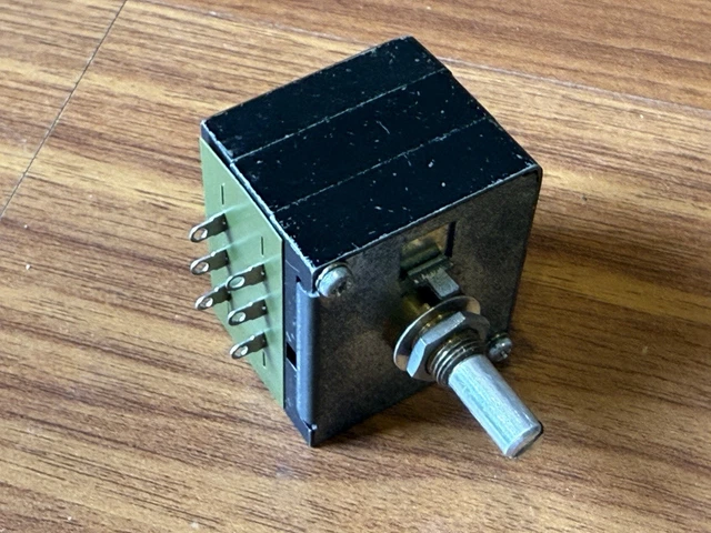 ALPS-250K BALANCE potentiometer for Tube Vacuum Preamp and poweramp £ ...