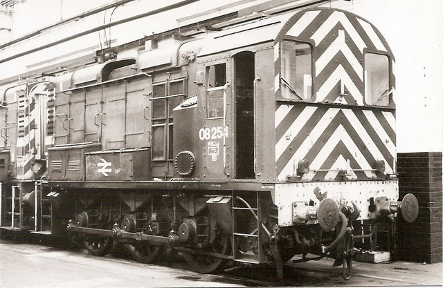 BLACK & WHITE Photograph of British Rail Class 08 Diesel Locomotive No ...