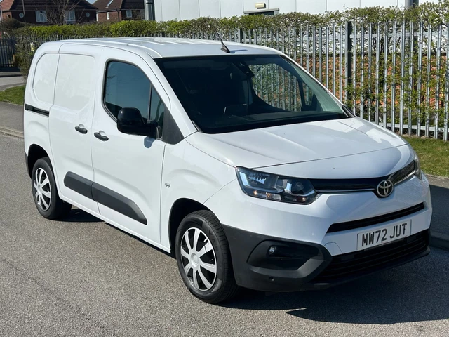 2021 TOYOTA PROACE 1.5D 75 Active Van PANEL VAN Diesel Manual £8,499.00 ...