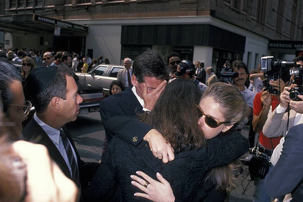 DAVID GEFFEN, CALVIN Klein, Marci Klein and Bianca Jagger - 1989 Old ...
