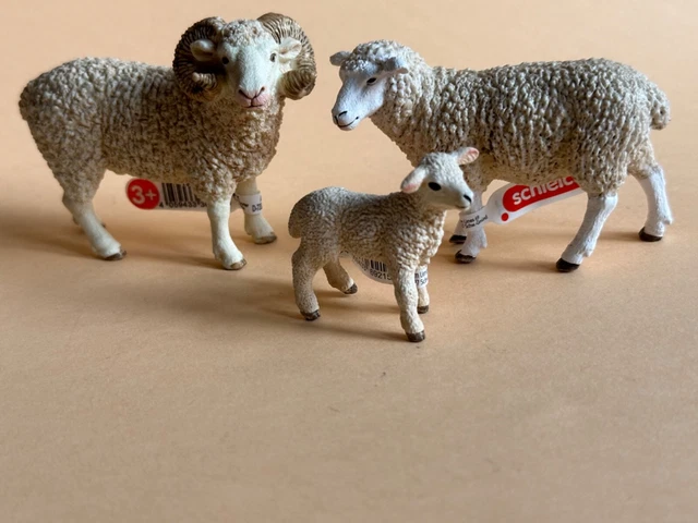 SCHLEICH FARM SHEEP - SHEEP FAMILY - Ewe, Ram And Lamb 13882 13883 13937 £13.50 - PicClick UK