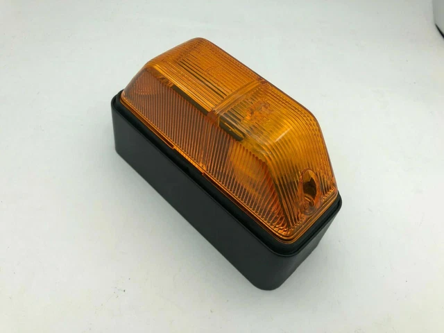 RIGHT HAND MERCEDES Sprinter Amber Side Repeater Indicator & Spacer EUR ...