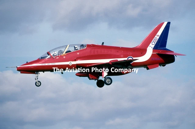 RAF RED ARROWS Hawker Siddeley Hawk T.1 XX266 (2000) Photograph £1.20 - PicClick UK