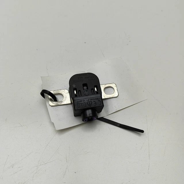 FUSIBLE DE COUPURE de batterie VOLVO XC60 MK2 246 31682255 140 kW 2018 ...