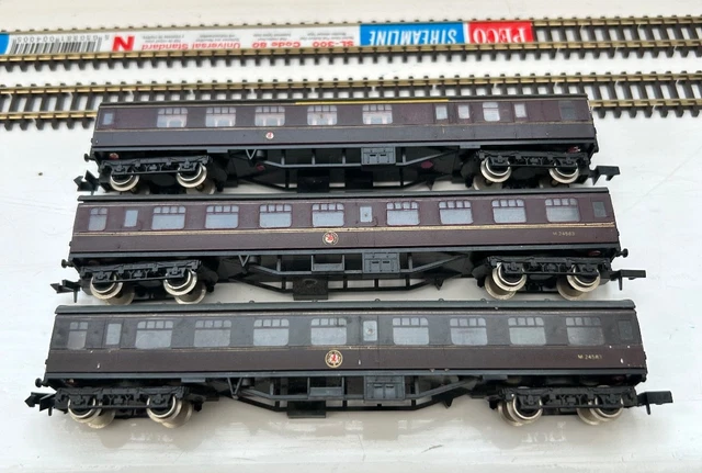 GRAHAM FARISH 'N' Gauge Rake Of 3 Br Maroon Corridor/Brake Composite ...