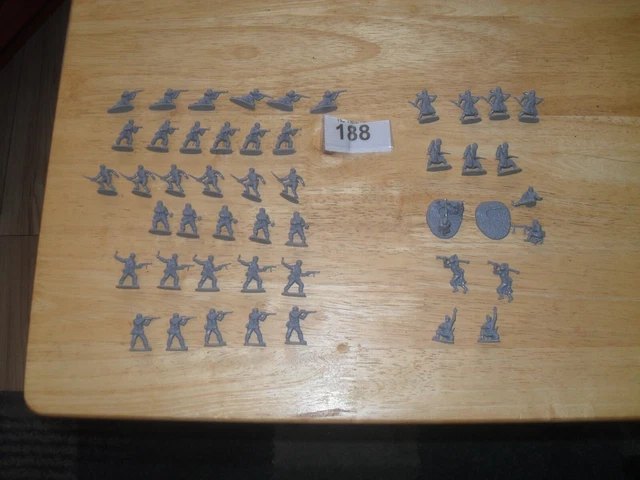 HO OO REVELL 02502 "Wwii German Infantry" - Complete Set (188) £2.25 ...