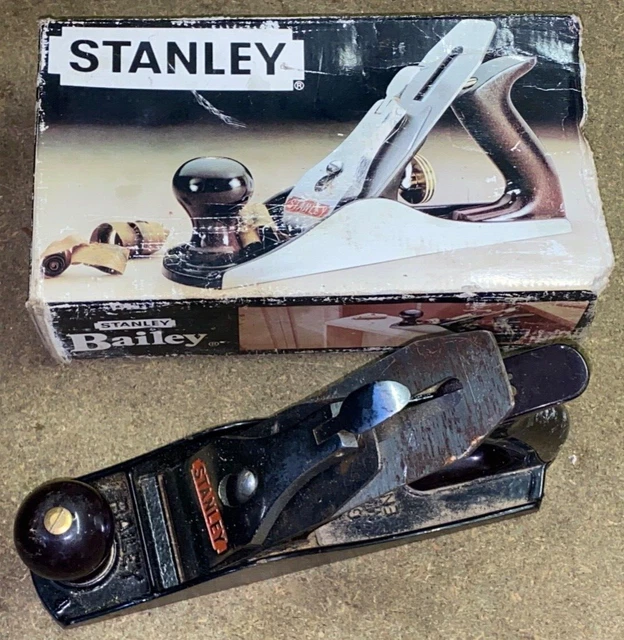 VINTAGE STANLEY BAILEY No. 4 Smoothing Plane Carpenters Tool Made in ...