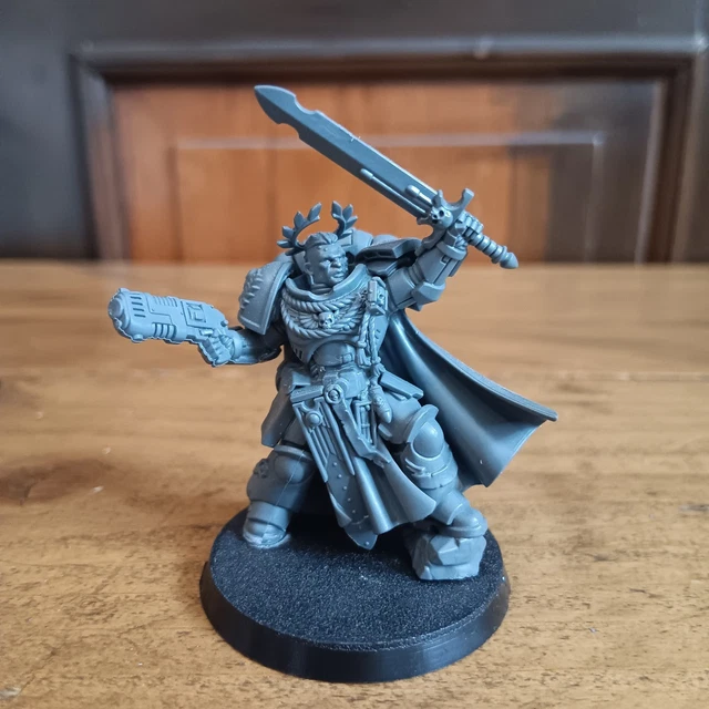 WARHAMMER 40K PRIMARIS Space Marines Captain Imperium Magazine ...