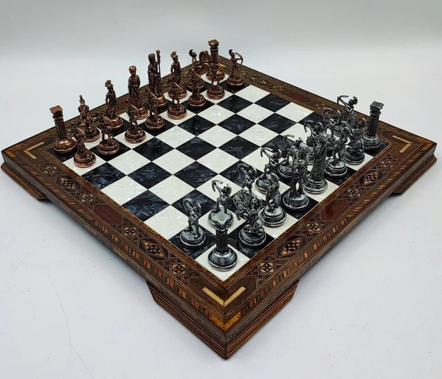 ANTIQUE CHESS SET Medieval Age Roman Handcrafted Chess Board ...