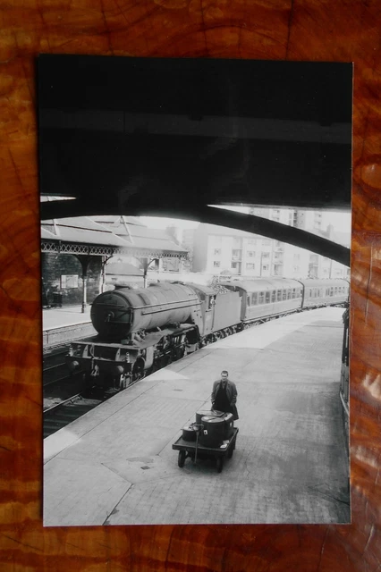 BR LNER GRESLEY Class V2 No 60919 Steam Locomotive Photograph EUR 1,14 ...