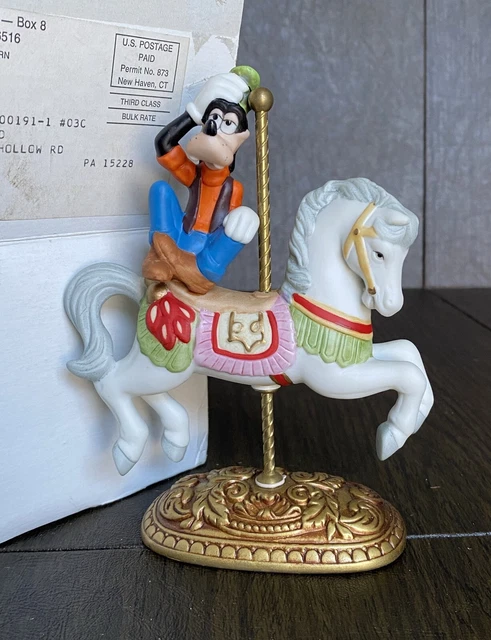 GOOFY NEW ENGLAND Collectors Society Disney Characters Carousel Horse £ ...