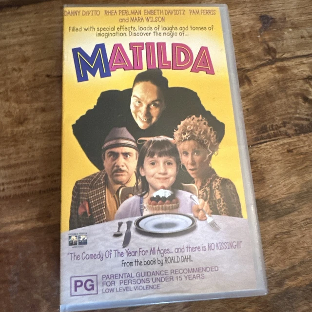 MATILDA VHS VIDEO Tape Danny Devito Mara Wilson Family Movie Vintage ...