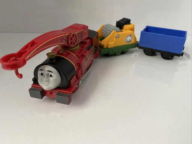 TRACKMASTER REVOLUTION THOMAS The Tank Engine Battery Train Harvey ...