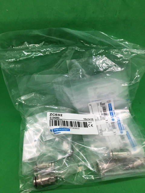 BOITE DE 10 * Schneider-Electric ZCE02 / ZCE02 EUR 103,00 - PicClick FR