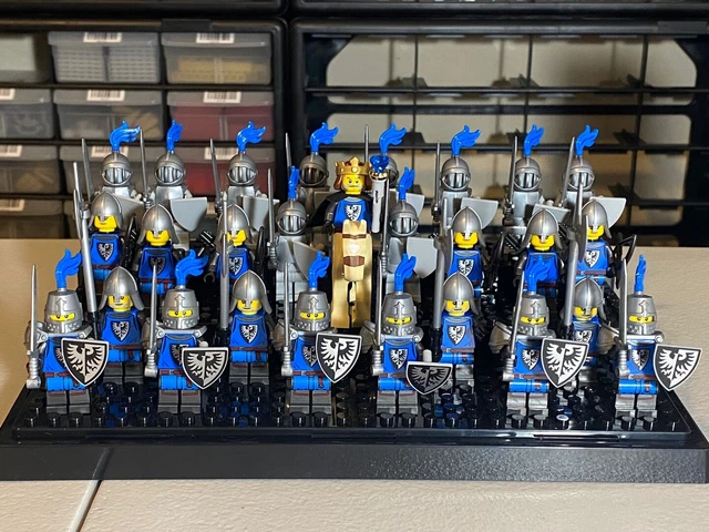 LEGO CASTLE MINIFIGURES Black Falcon Knight 21325 10305 More than 10 ...