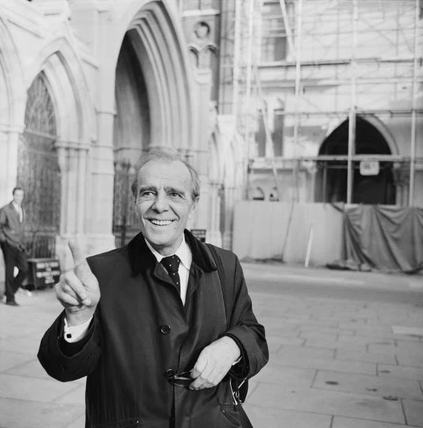 ENGLISH ACTOR AND comedian Max Wall pictured outside the Royal Cour ...