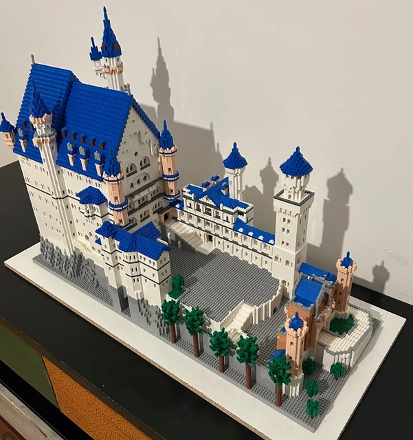 SCHLOSS NEUSCHWANSTEIN KLEMMBAUSTEINE Lezi LZ8020 11.810 Diamond Blocks ...