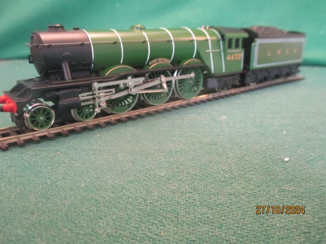 HORNBY 00 GAUGE 'L.N.E.R. Class A3 'FLYING SCOTSMAN' + Tender' Boxed £39.95 - PicClick UK