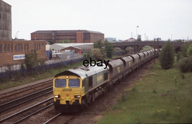 35MM RAILWAY SLIDE - Freightliner Class 66. 66522 @ Burton on Trent £2. ...