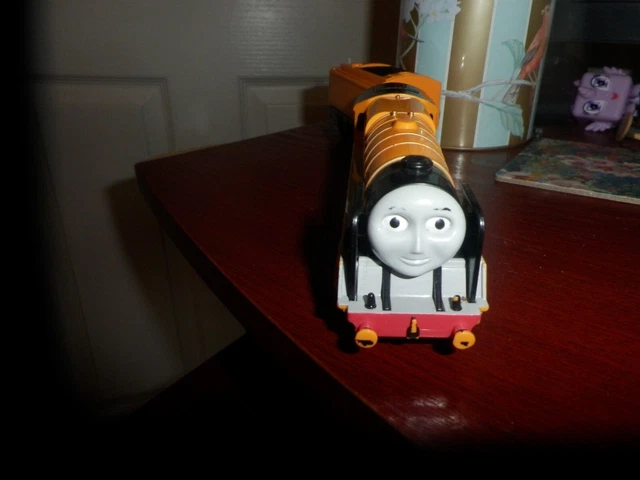 THOMAS AND FRIENDS Tomy Trackmaster motorized battery operated Murdoch ...