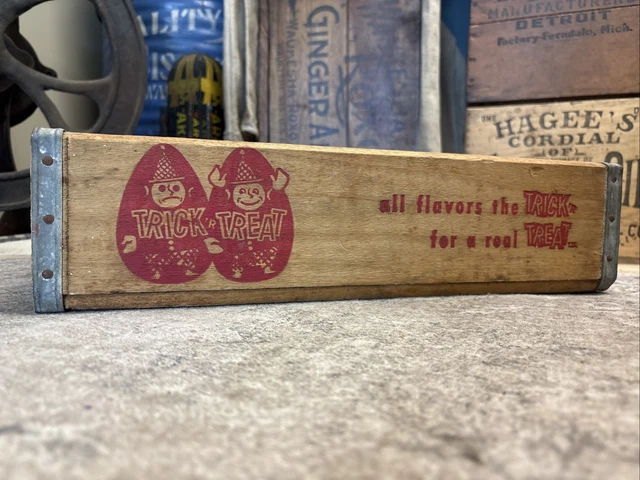 RARE VINTAGE WOODEN Soda Crate Trick R Treat Elgin Illinois Box ...