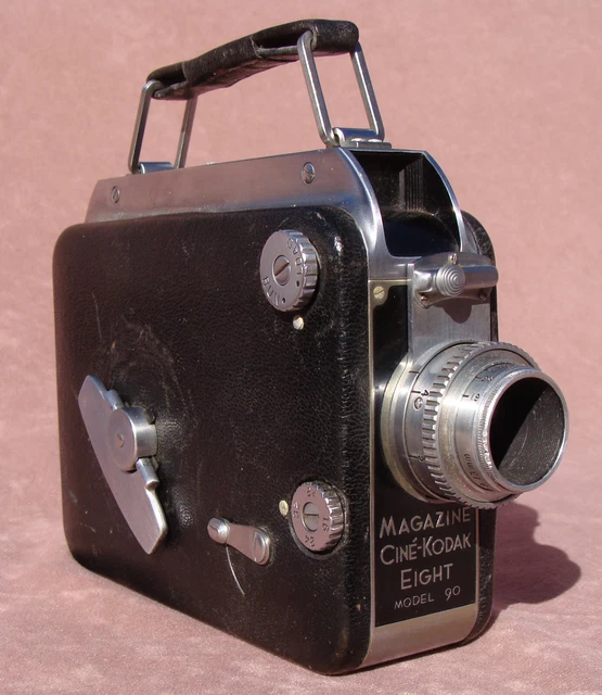 MAGAZINE CINE-KODAK 8: 8mm Movie Camera circa 1940 w/Case (NR) EUR 13 ...