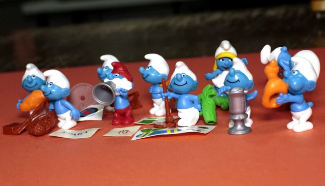 KINDER FERRERO SORPRESINE 10 figure e 10 cartine k02 Puffi Sport 2002 ...