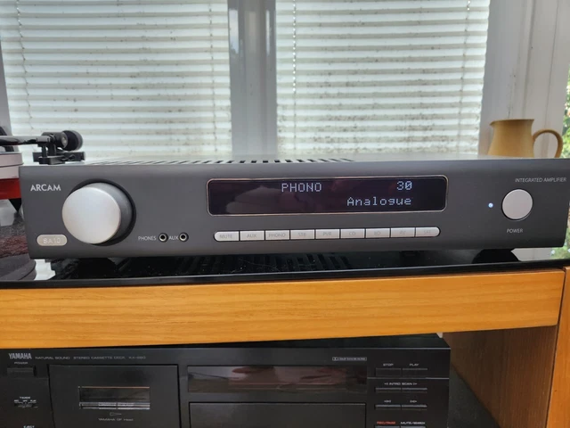 ARCAM SA10 INTEGRATED Amplifier With Built-in DAC £325.00 - PicClick UK