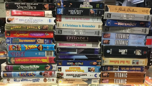 34 VHS MOVIES Titanic, Snow White Star Wars Super Troopers Salem's Lot ...