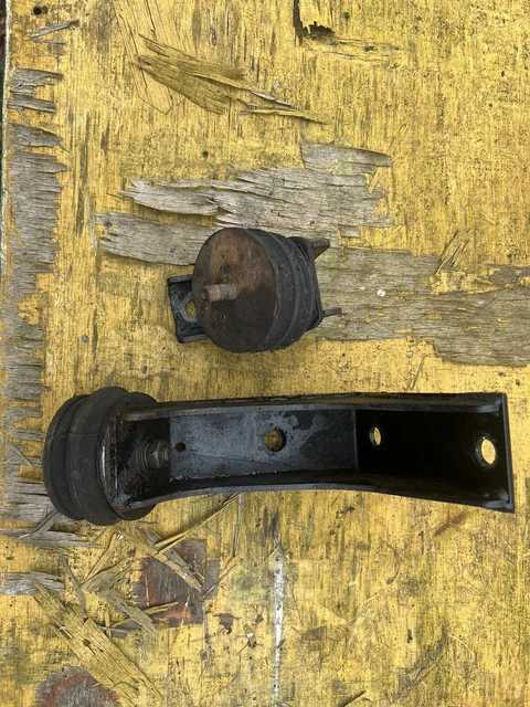 LAND ROVER DEFENDER genuine 200 tdi engine mounts brackets Discovery ...