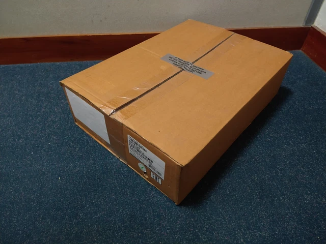 APC AP7822B METERED Rack Power Distribution Unit Metered PDU 2U 1PH, 7 ...