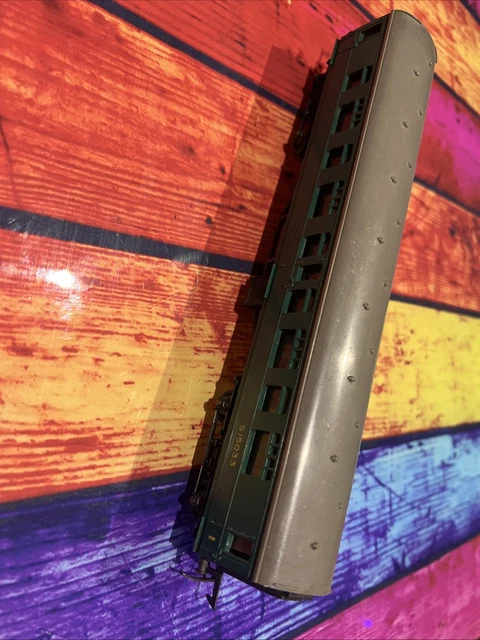 TRI-ANG `OO` R29/221 Southern Green Mainline Composite Coach Rn S15033 ...