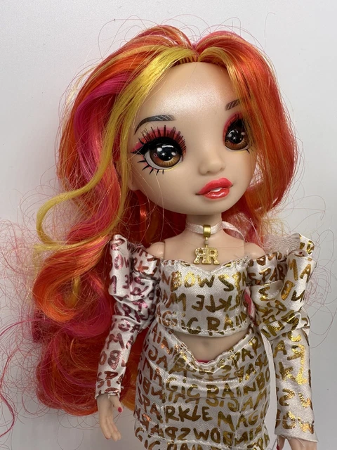 RAINBOW HIGH LAUREL Devious Fashion Doll Special Edition Twin Clothes ...