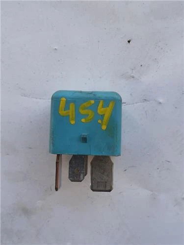 BOITIER FUSIBLES DIVERS RELAIS Toyota Land Cruiser 3.0 TD 1KZ-TE ...