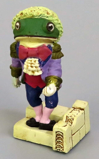 FIGURINE DE COLLECTION Candy Toy Frog Servante Alice In Dollland EUR 36 ...