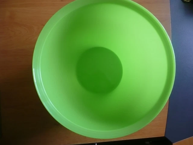 TUPPERWARE SALADIER GRAND BOL HERMéTIQUE COLORIS VERT avec couvercle ...