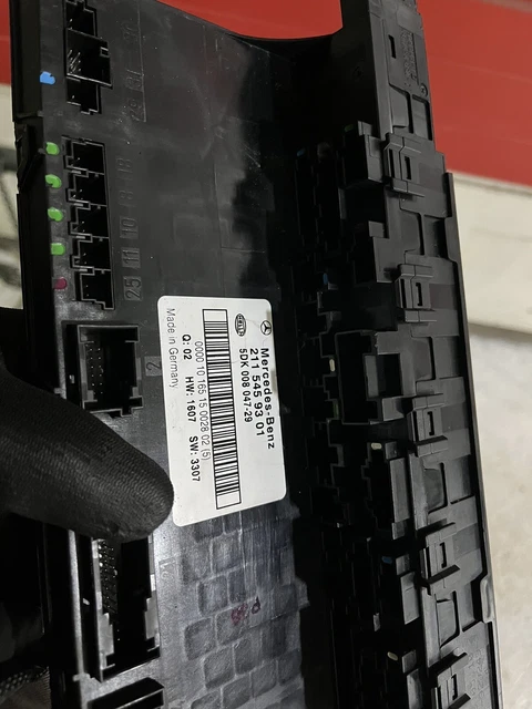 MERCEDES W211 W219 CLS Sicherungskasten SAM hinten Relais Fuse box ...