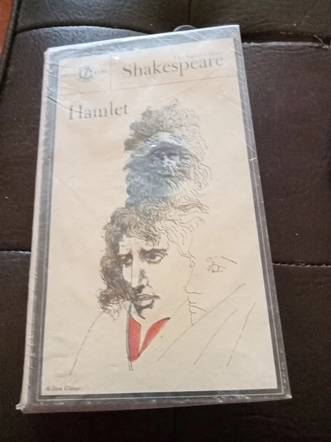 THE SIGNET CLASSIC Of Shakespeare Hamlet The Tragedy Of Hamlet Prince ...