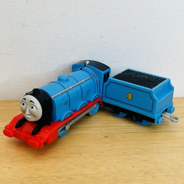 TRACKMASTER GORDON 2013 Train + Tender Thomas The Tank Engine Gullane ...