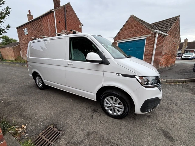 VOLKSWAGEN VW TRANSPORTER T6.1 2.0 High line DSG Auto SWB 52000 Miles ...