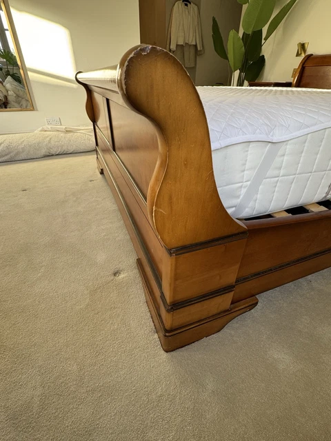 KINGSIZE SLEIGH BED Frame And Two Lovely Bedside Cabinets £250.00 ...