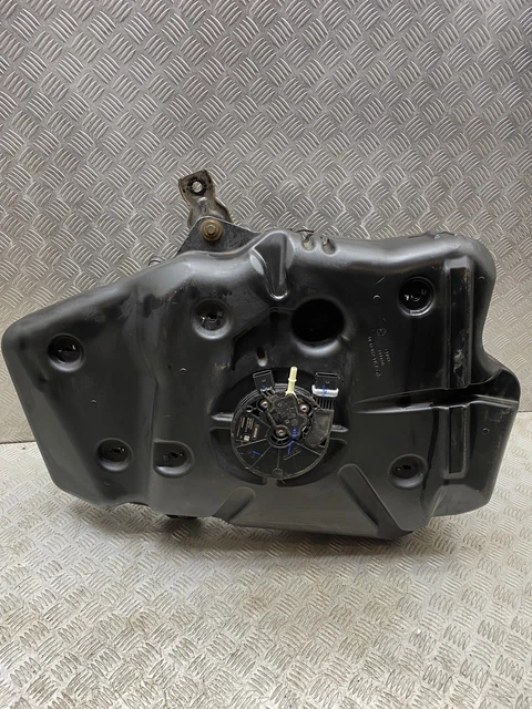 MERCEDES-BENZ GLE350D 2017 W166 AdBlue Tank A1664704801 A198 £254.99 ...