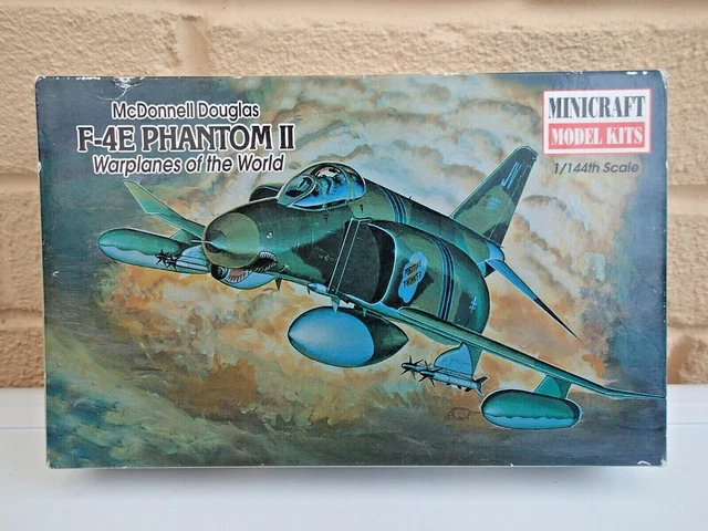 RARE VINTAGE MCDONNELL Douglas F-4E Phantom II Model Kit 1:144 (1998 ...