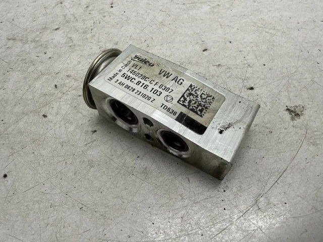 VW GOLF VIII CD1 5Q0816679B Détendeur de Climatiseur 1.00 Petrol 88kw ...