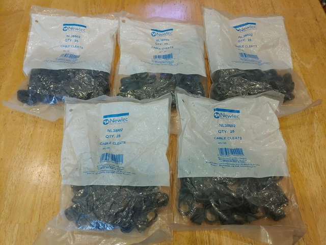 125 X NEWLEC Cable Cleats NL38502 Polythene Telecleats 5 x bags of 25 ...