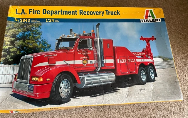 ITALERI - L.A. Fire Department Recovery Truck Model Kit-BRAND NEW £85. ...
